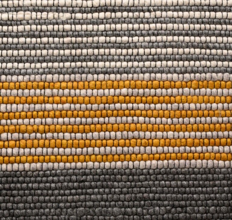 Wollen vloerkleed strepen Lett - okergeel/grijs | Tapeso